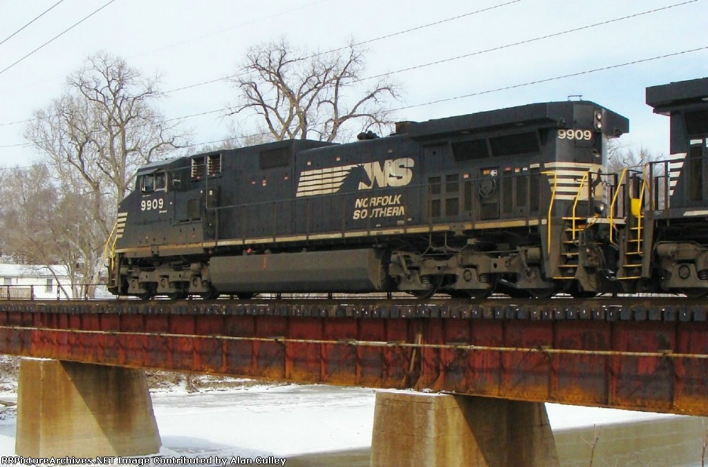 NS 9909